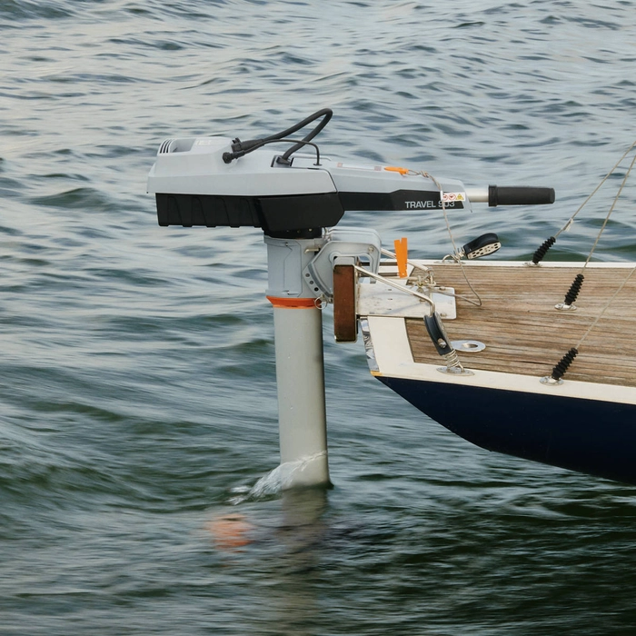 Torqeedo Travel 903 CL 900W elektrisk påhengsmotor, lang stamme, innebygd 915 Wh batteri - Seatronic